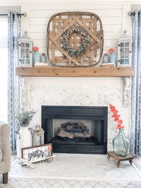 Spring fireplace decorating idea with aqua and coral accents ...